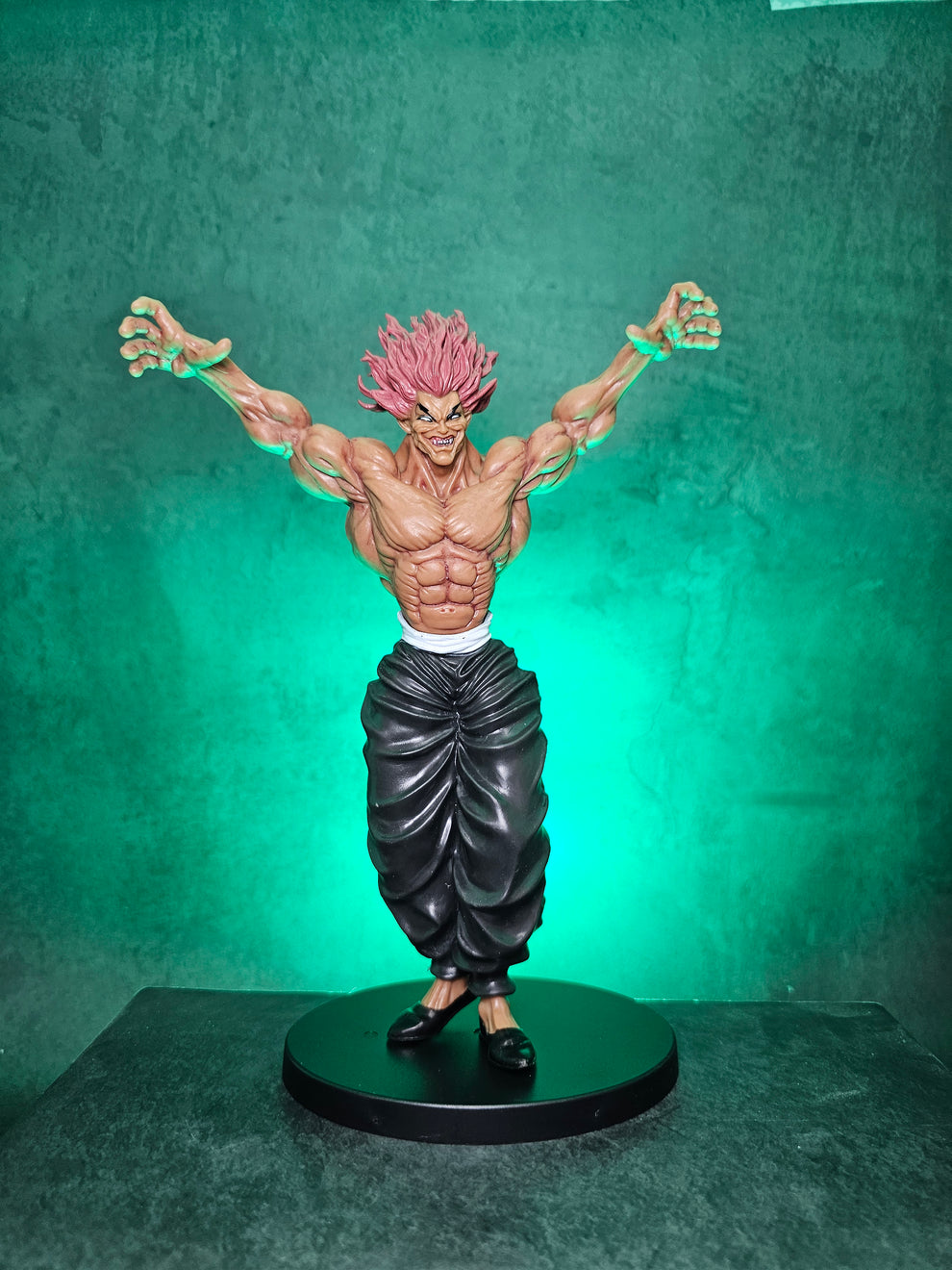 Yujiro Hanma Evil Smile Anime Action Figure 18 CM – Cybo Toys